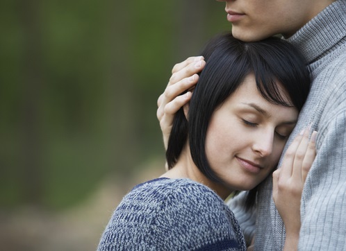 How To Hug Tall People Without It Being Awkward | People Living Tall